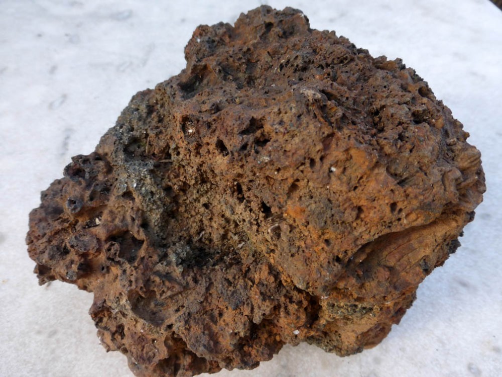 Une Météorite rocheuse de 12 Kg ? - Météorites - Géoforum