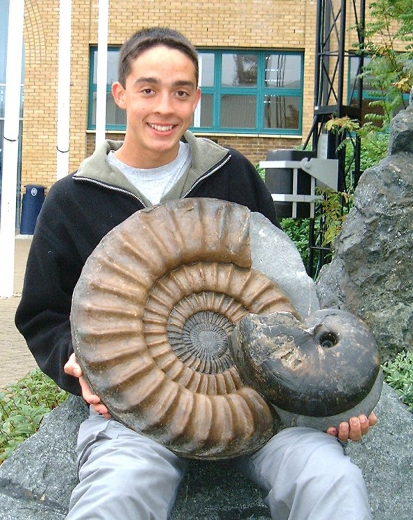 Big ammonite ! - Ammonites - Géoforum